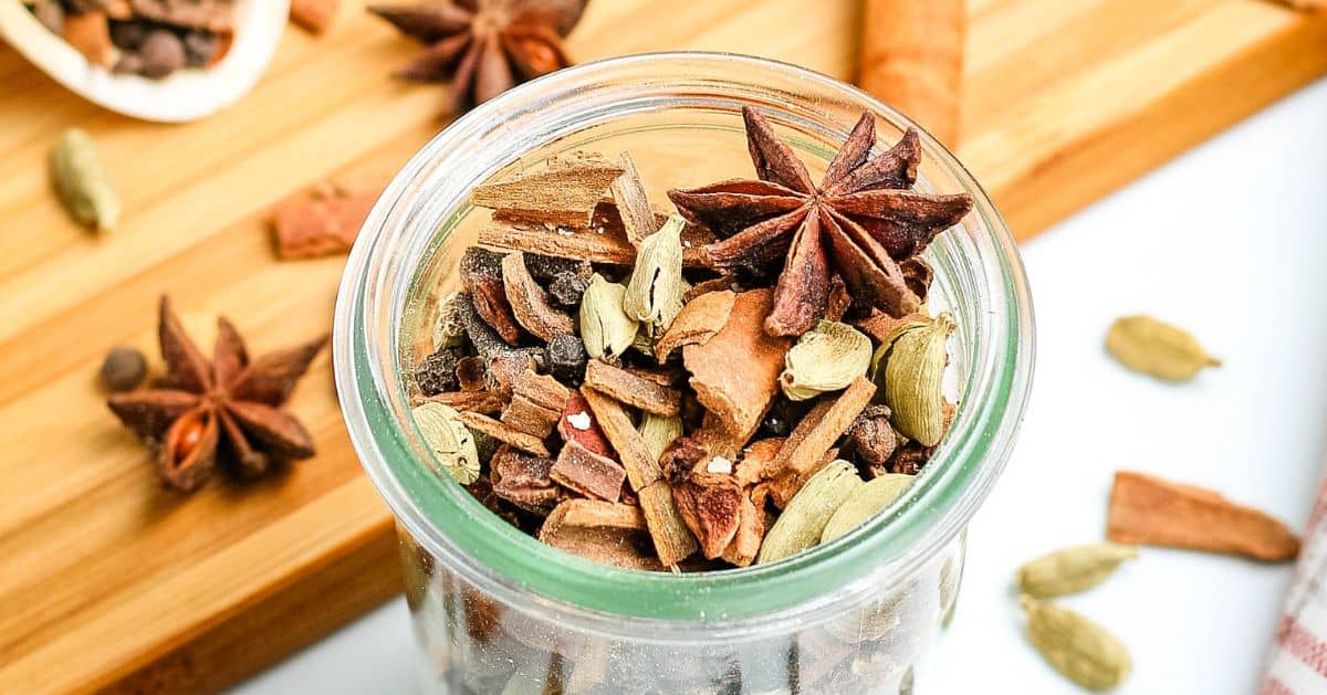 Quick and Easy DIY Mulling Spice Recipe for Mulled Cider - Adventures ...