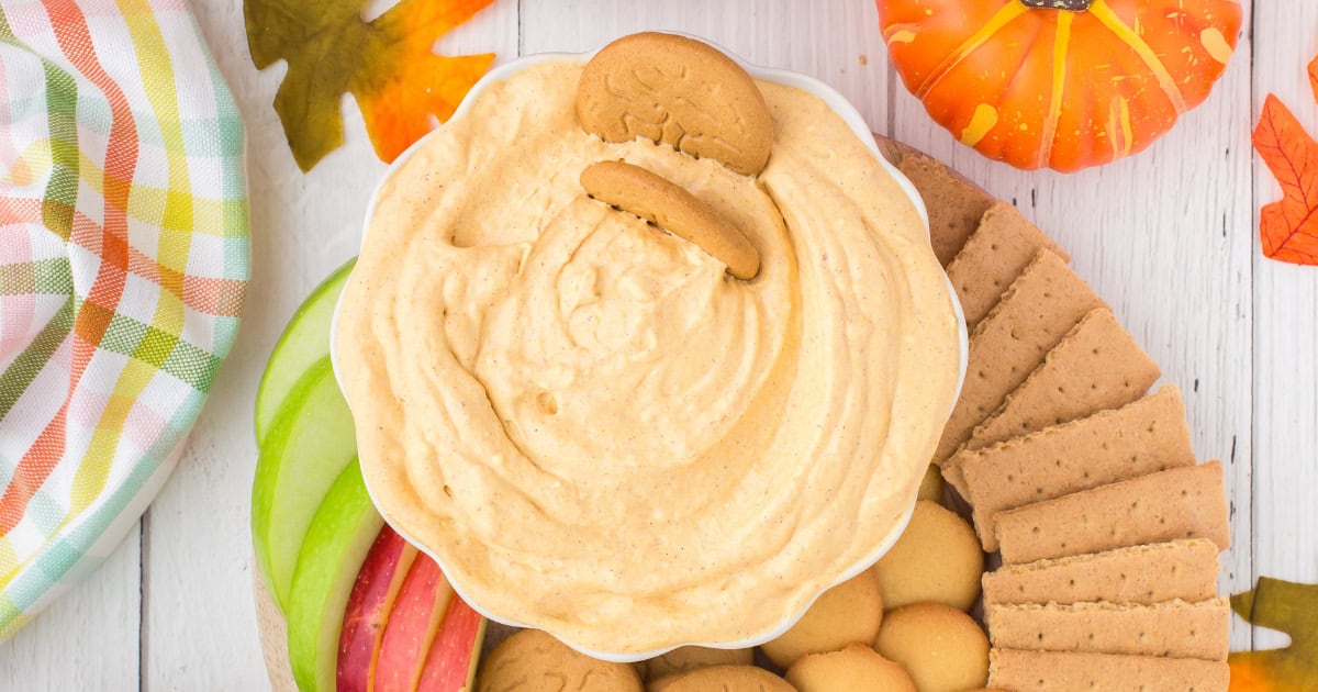 Fluffy Pumpkin Dip Recipe (Easy No Bake Fall Dessert or Appetizer ...